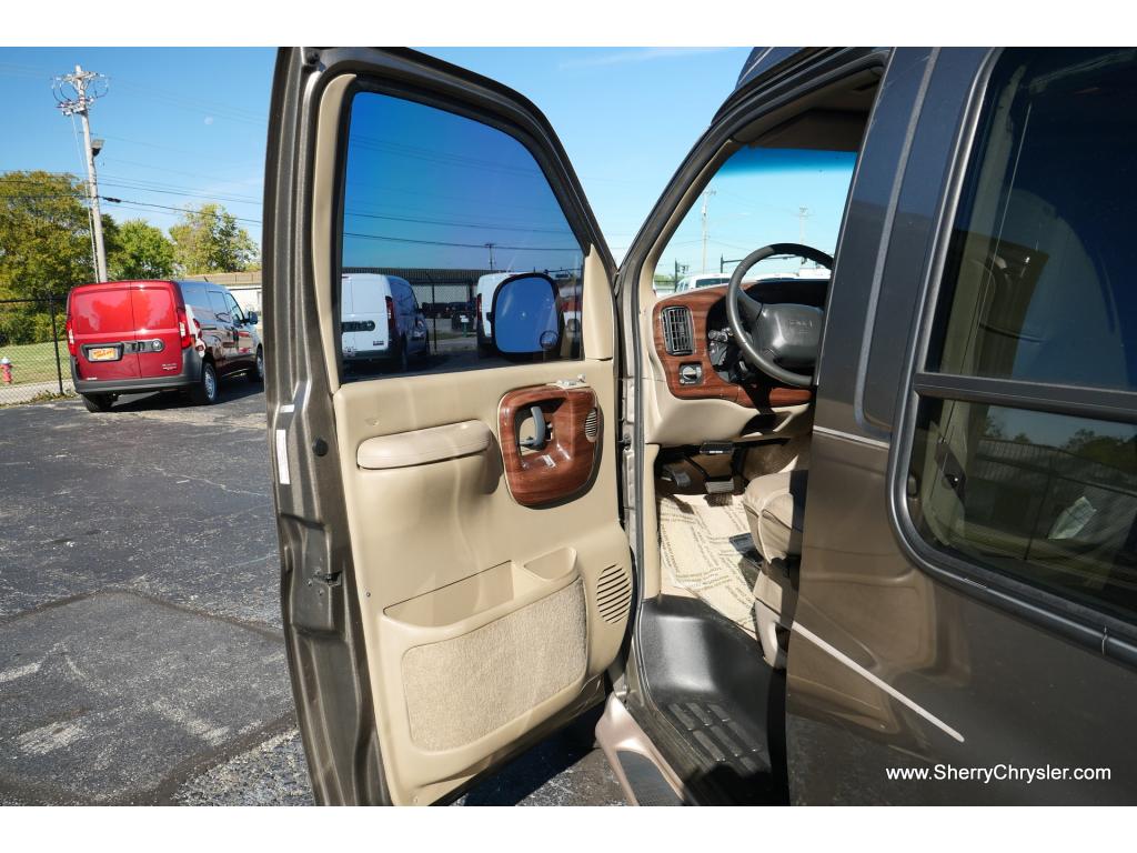 2000 GMC Conversion Van - Geneva SVS 7 Passenger | 28678CT | Paul ...