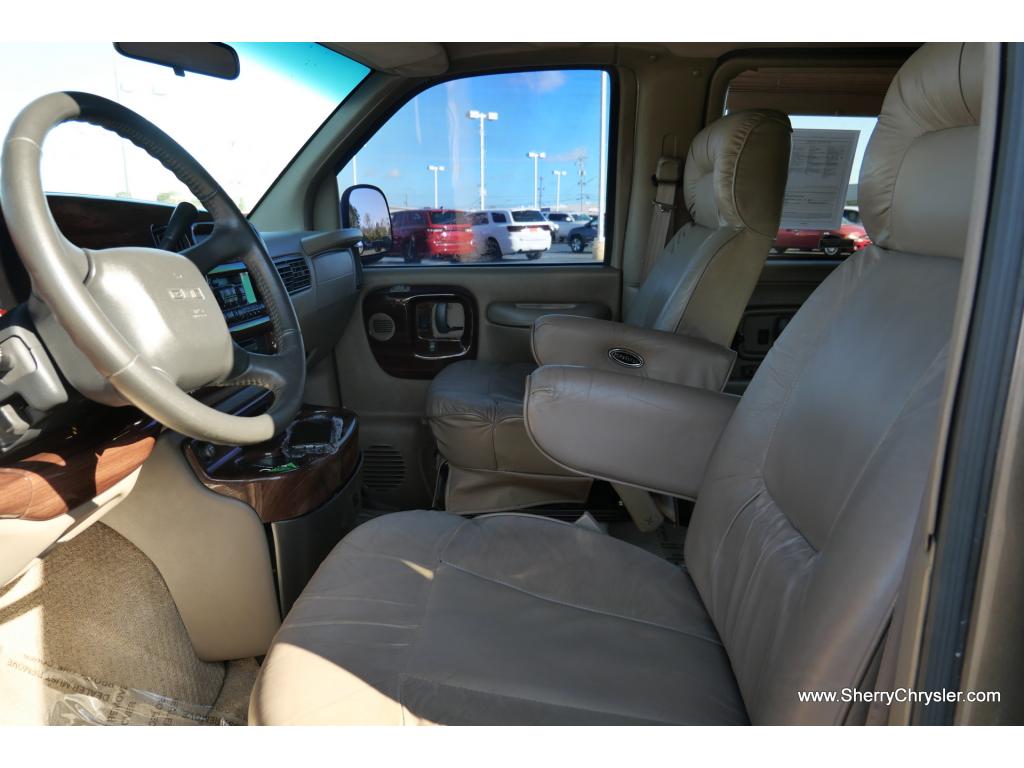 2000 GMC Conversion Van - Geneva SVS 7 Passenger | 28678CT | Paul ...