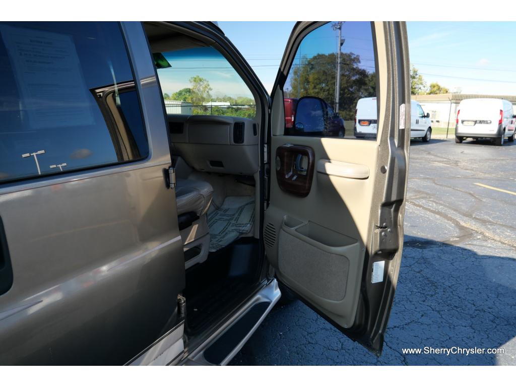 2000 GMC Conversion Van - Geneva SVS 7 Passenger | 28678CT | Paul ...