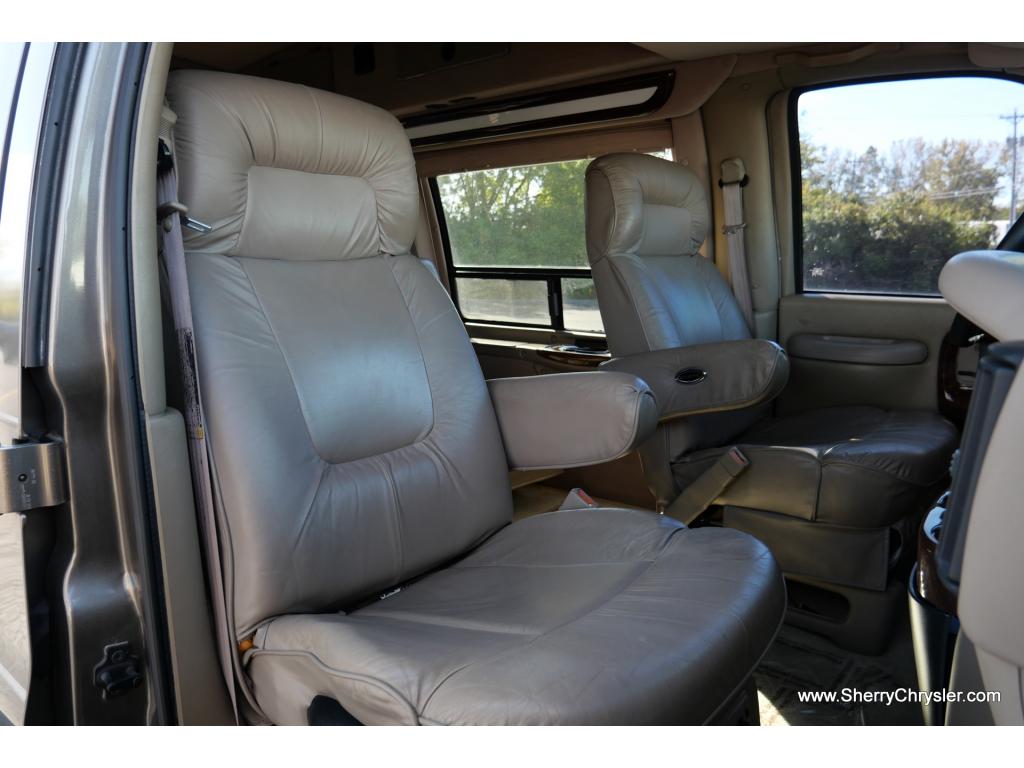 2000 GMC Conversion Van - Geneva SVS 7 Passenger | 28678CT | Paul ...