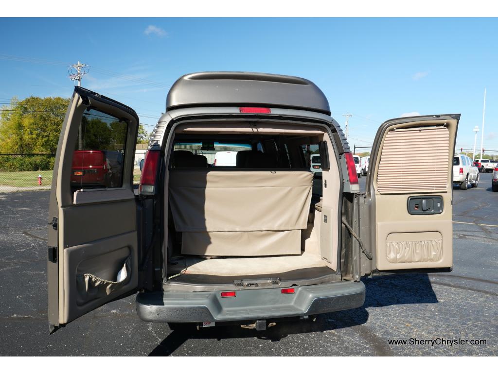 2000 GMC Conversion Van - Geneva SVS 7 Passenger | 28678CT | Paul ...