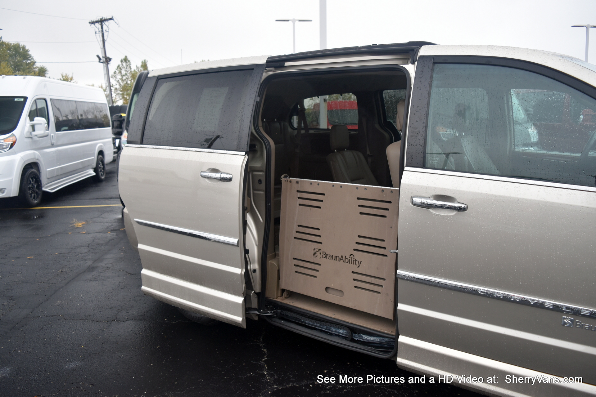 2014 Chrysler Town & Country - BraunAbility Mobility | CP16388T | Paul ...