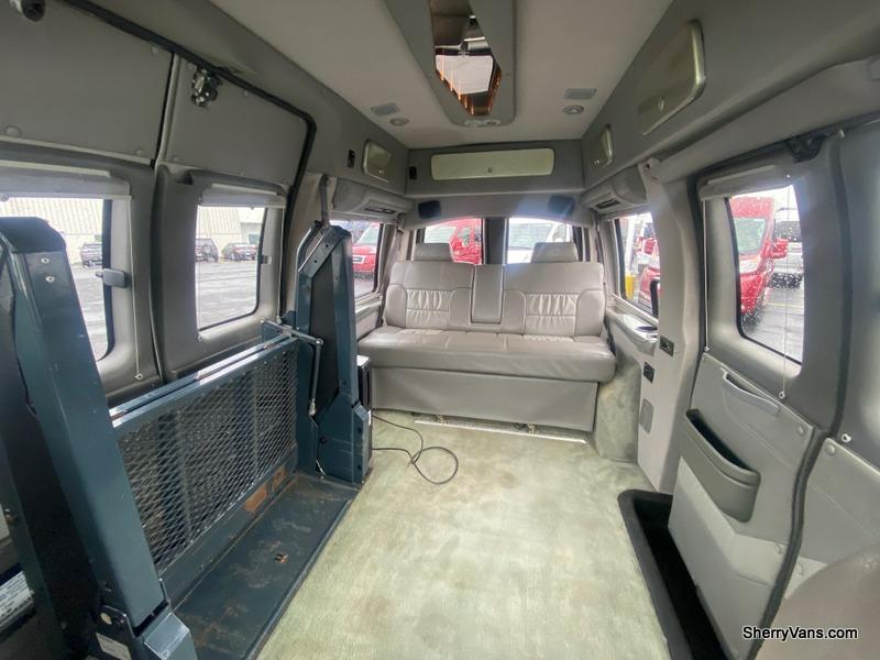 2006 Chevrolet Conversion Van - Chariot Mobility | CP16731AT | Paul ...