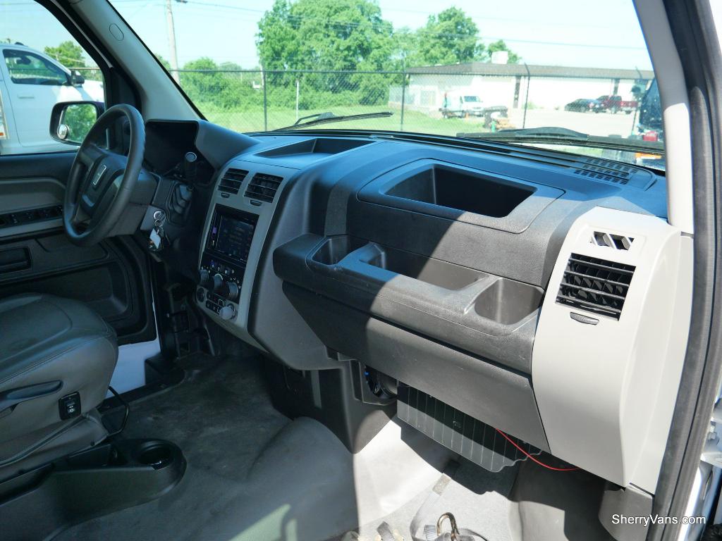 2014 Mobility Ventures MV-1 – VPG Mobility | CP16772AT | Conversion ...