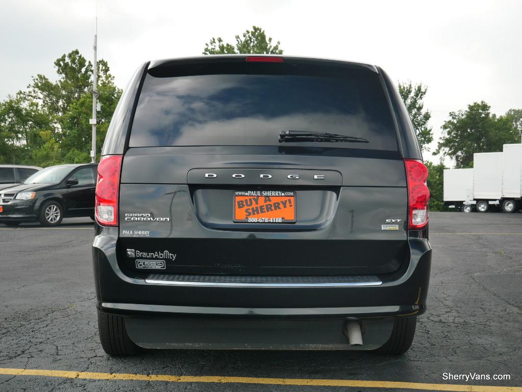 2014 Dodge Grand Caravan - BraunAbility Side-Entry Mobility | CP16841T ...