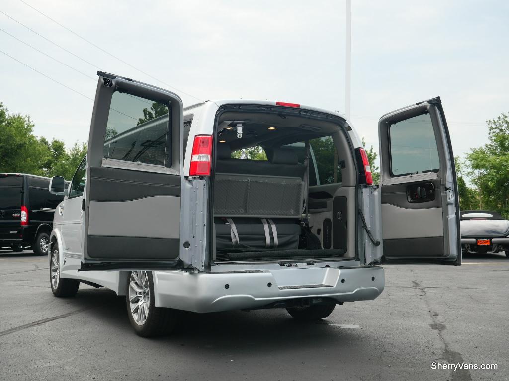 2020 GMC Conversion Van - Explorer Vans Mobility | CP16741T | Paul ...