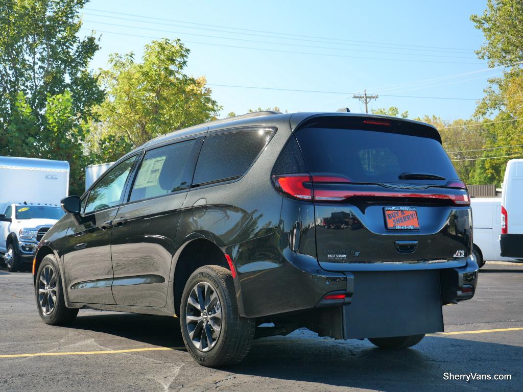2022 Chrysler Pacifica – ATS Mobility | 30713T | Conversion Vans For ...