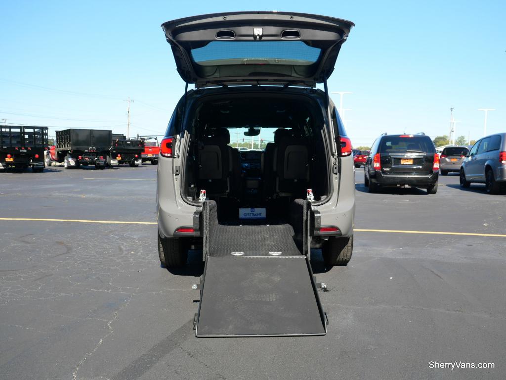2022 Chrysler Pacifica – ATS Rear-Entry Mobility | 30715T | Conversion ...