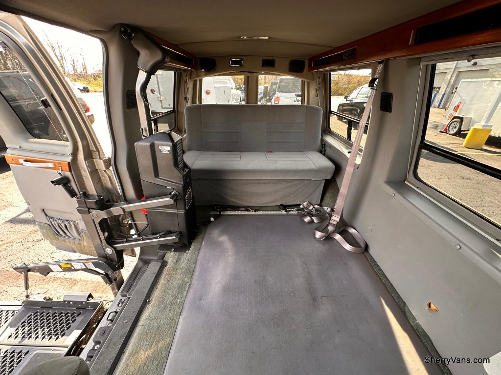 2001 GMC Conversion Van - Chariot Mobility | CP16877 | Paul Sherry ...