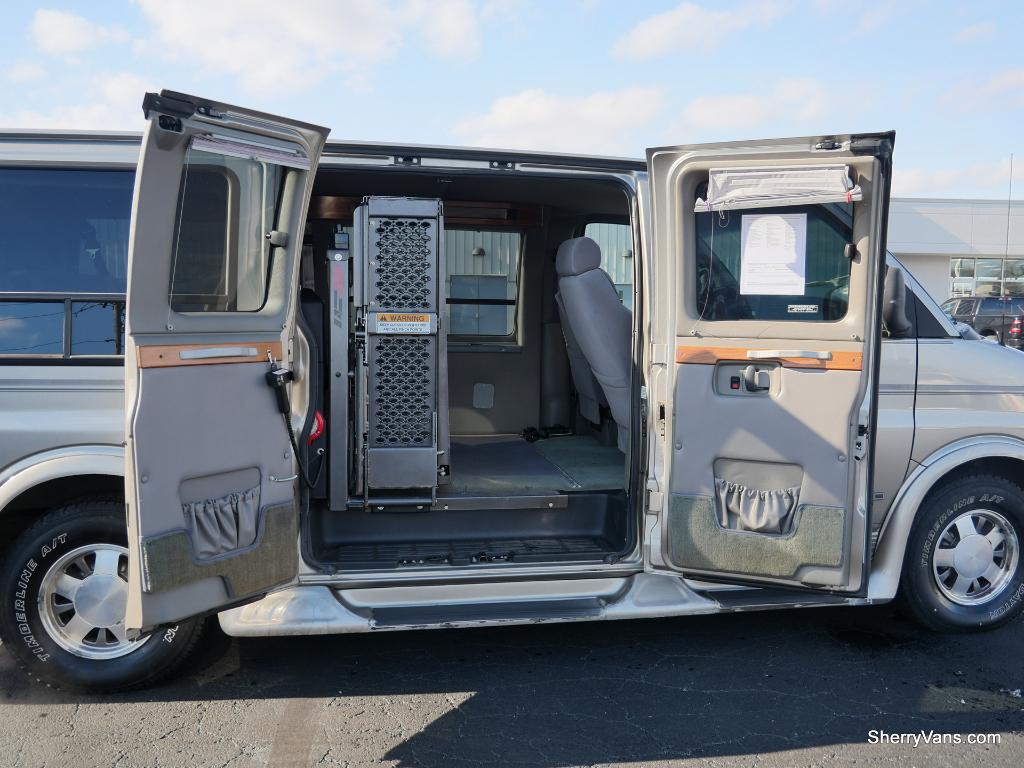 2001 GMC Conversion Van - Chariot Mobility | CP16877 | Paul Sherry ...