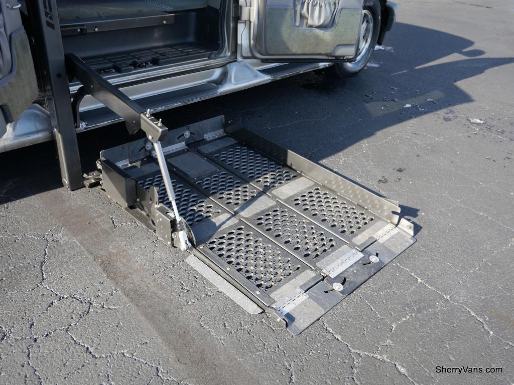 2001 GMC Conversion Van - Chariot Mobility | CP16877 | Paul Sherry ...