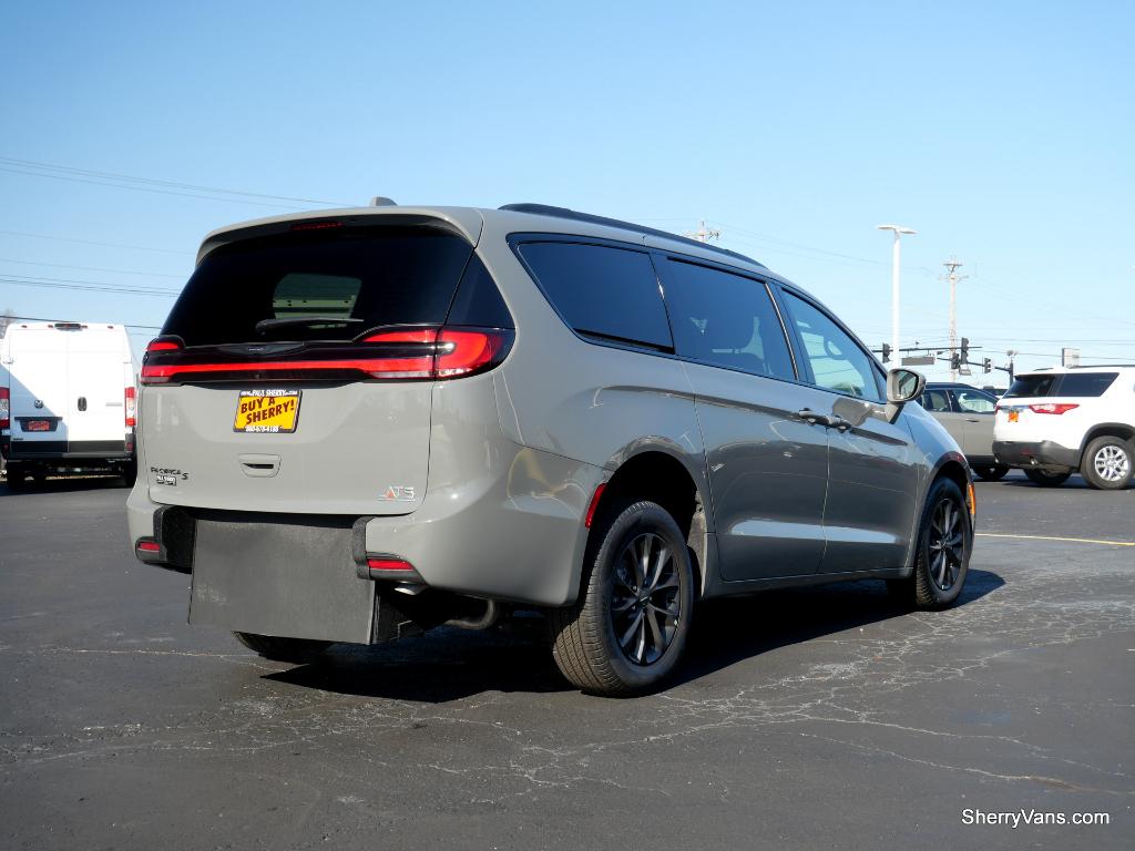 2022 Chrysler Pacifica – ATS Rear-Entry Mobility | 30832T | Conversion ...