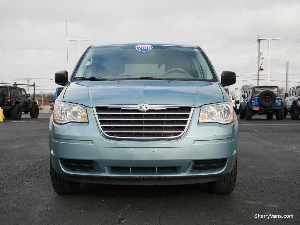2010 Chrysler Town & Country - VMI Side-Entry Mobility | CP16825AT ...