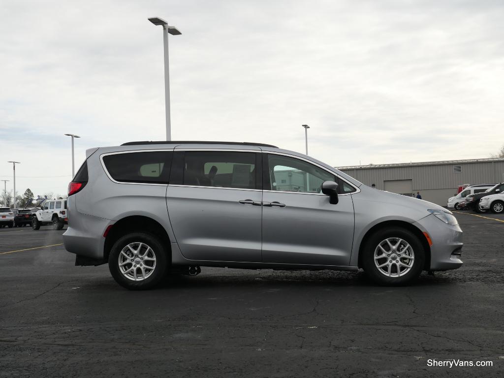 2021 Chrysler Voyager – ATS Rear-Entry Mobility | CP16937T | Conversion ...