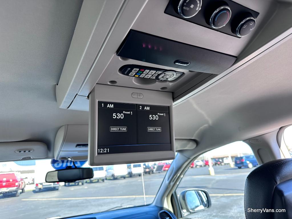 2016 Chrysler Town & Country - Rollx Side-Entry Mobility | CP16896BT ...