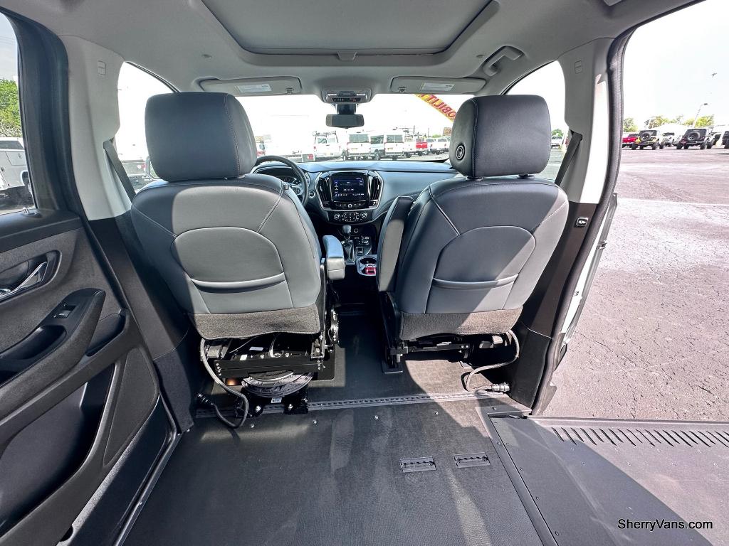 2021 Chevrolet Traverse - BraunAbility Side-Entry Mobility | 30411AT ...