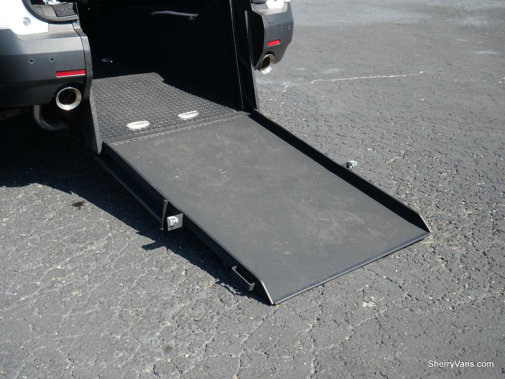 2022 Chevrolet Traverse – ATS Rear-Entry Mobility | CP16882T ...