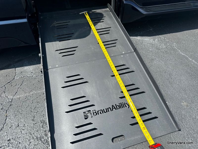 2021 Toyota Sienna - BraunAbility Side-Entry Mobility | 30830AT | Paul ...