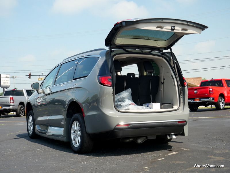 2022 Chrysler Pacifica – VMI Side-Entry Mobility | CP16977T ...