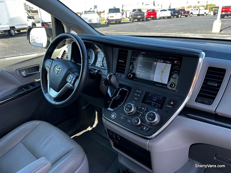 2019 Toyota Sienna - BraunAbility Side-Entry Mobility | 30877AT | Paul ...