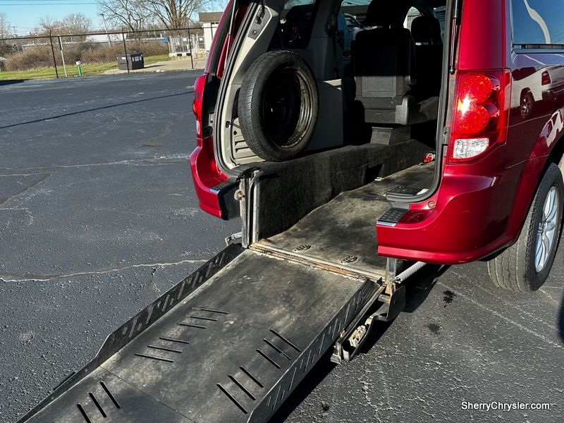 2015 Dodge Grand Caravan - AutoAbility Rear-Entry Mobility | 31003AT ...