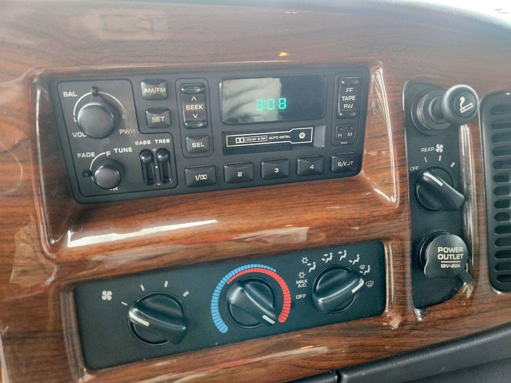 2000 Dodge Conversion Van – Glaval 7 Passenger | CP17230AT | Conversion ...