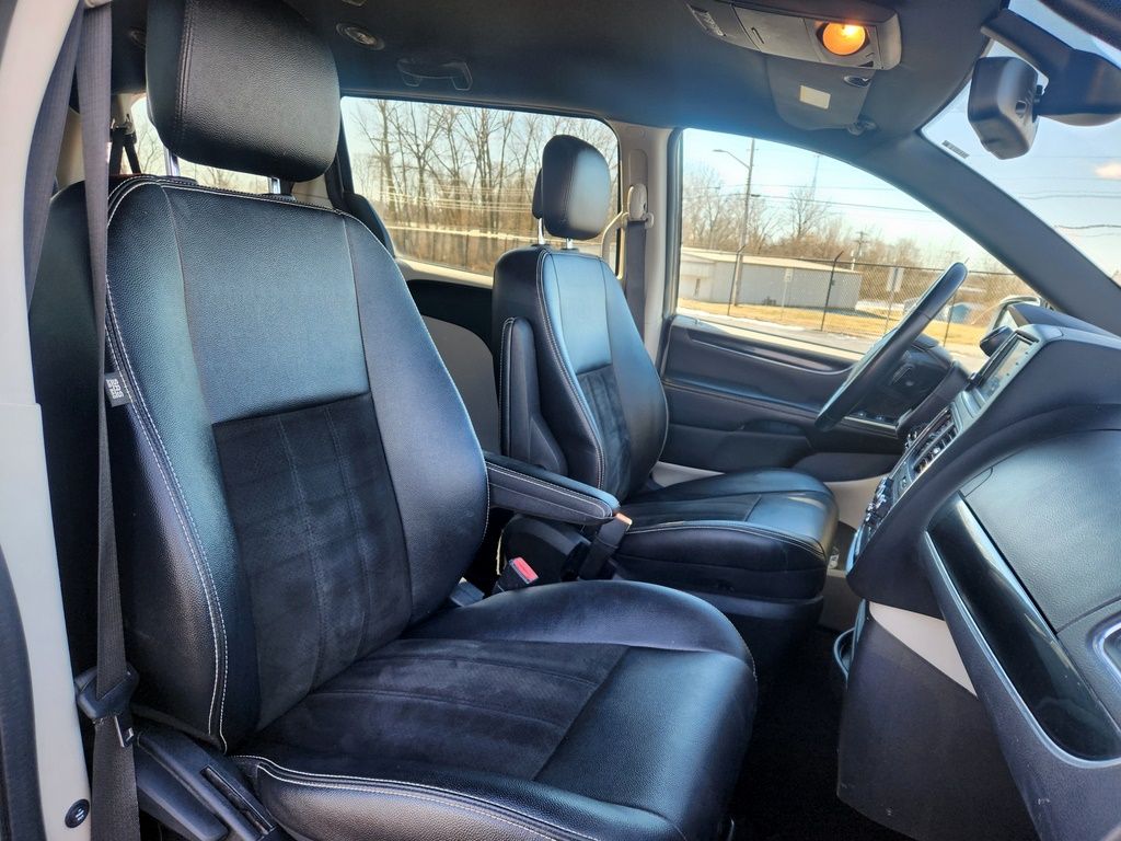 2019 Dodge Grand Caravan – AMS Side-Entry Mobility | CP17316AT ...