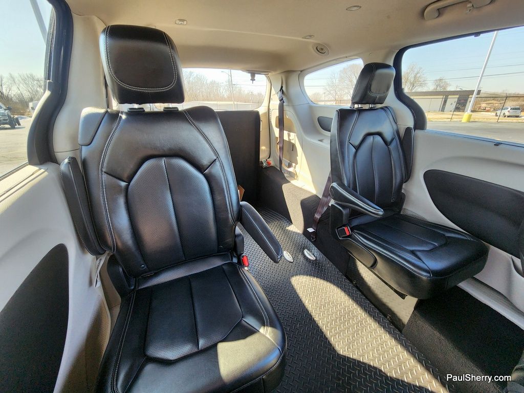 2023 Chrysler Pacifica - ATS Rear-Entry Mobility | CP17389T | Paul ...